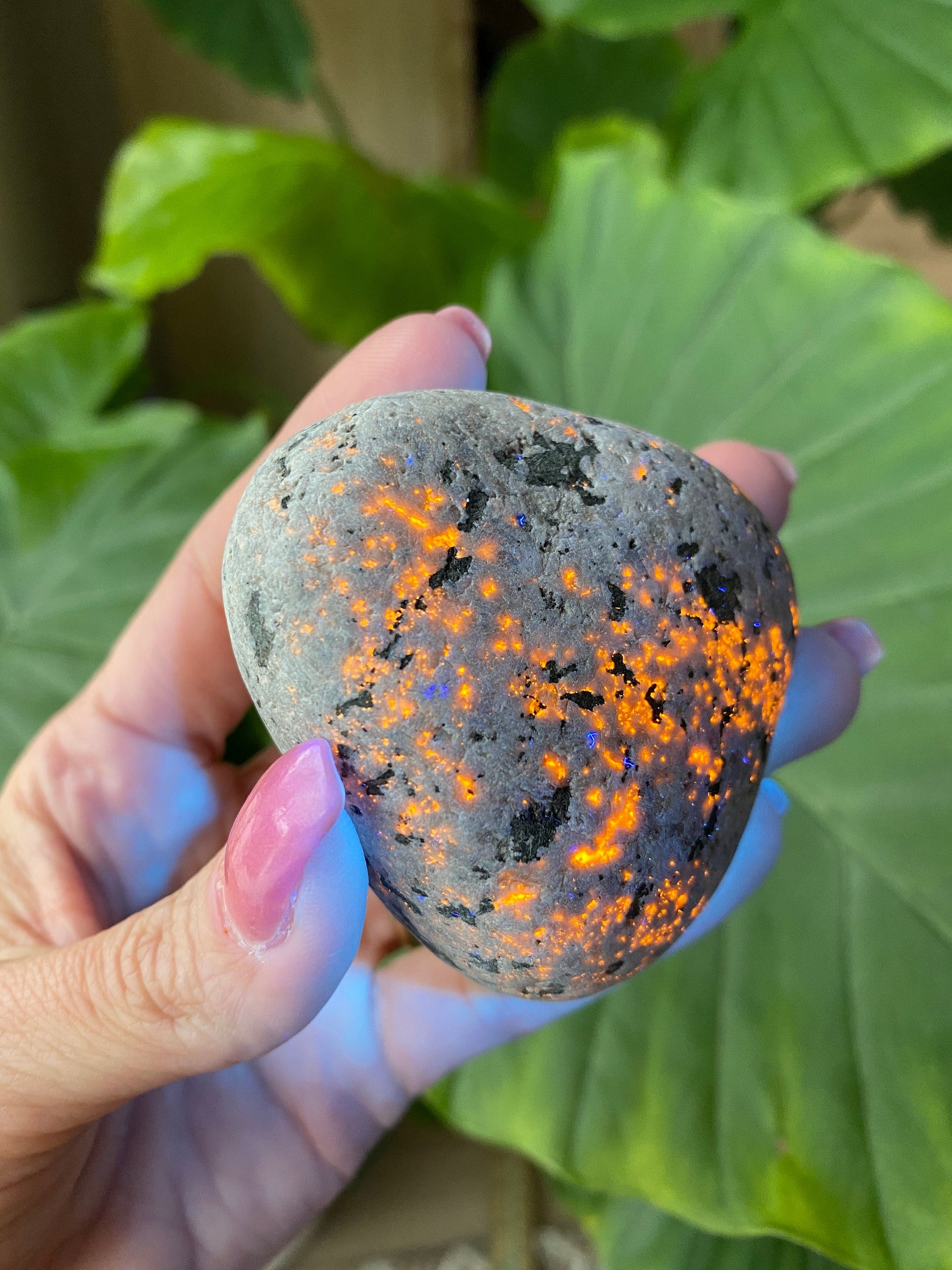 Yooperlite Palm Stone Emberlite Glowing Yooperlite Stone - Etsy