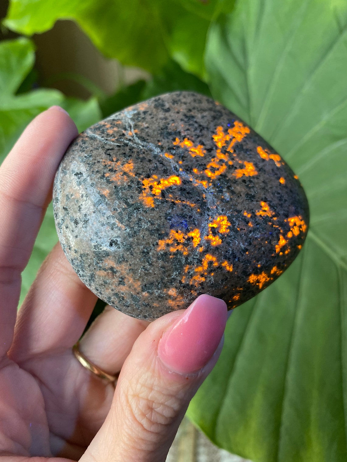 Yooperlite Palm Stone Emberlite Glowing Yooperlite Stone - Etsy