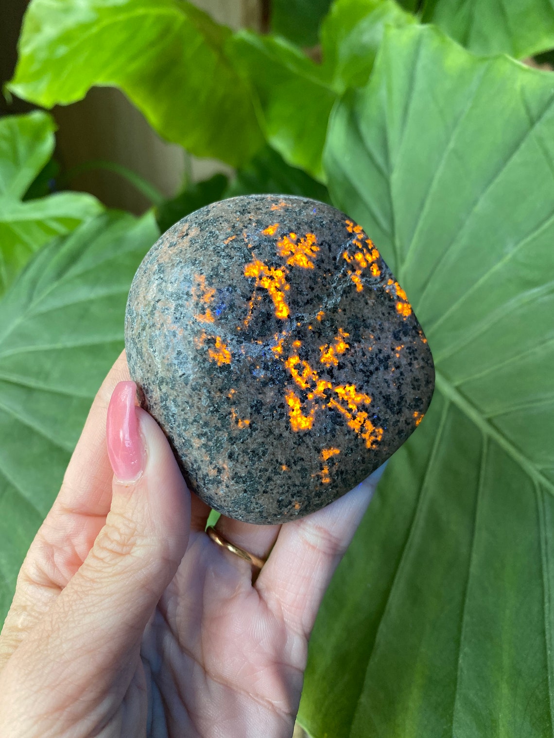 Yooperlite Palm Stone Emberlite Glowing Yooperlite Stone - Etsy