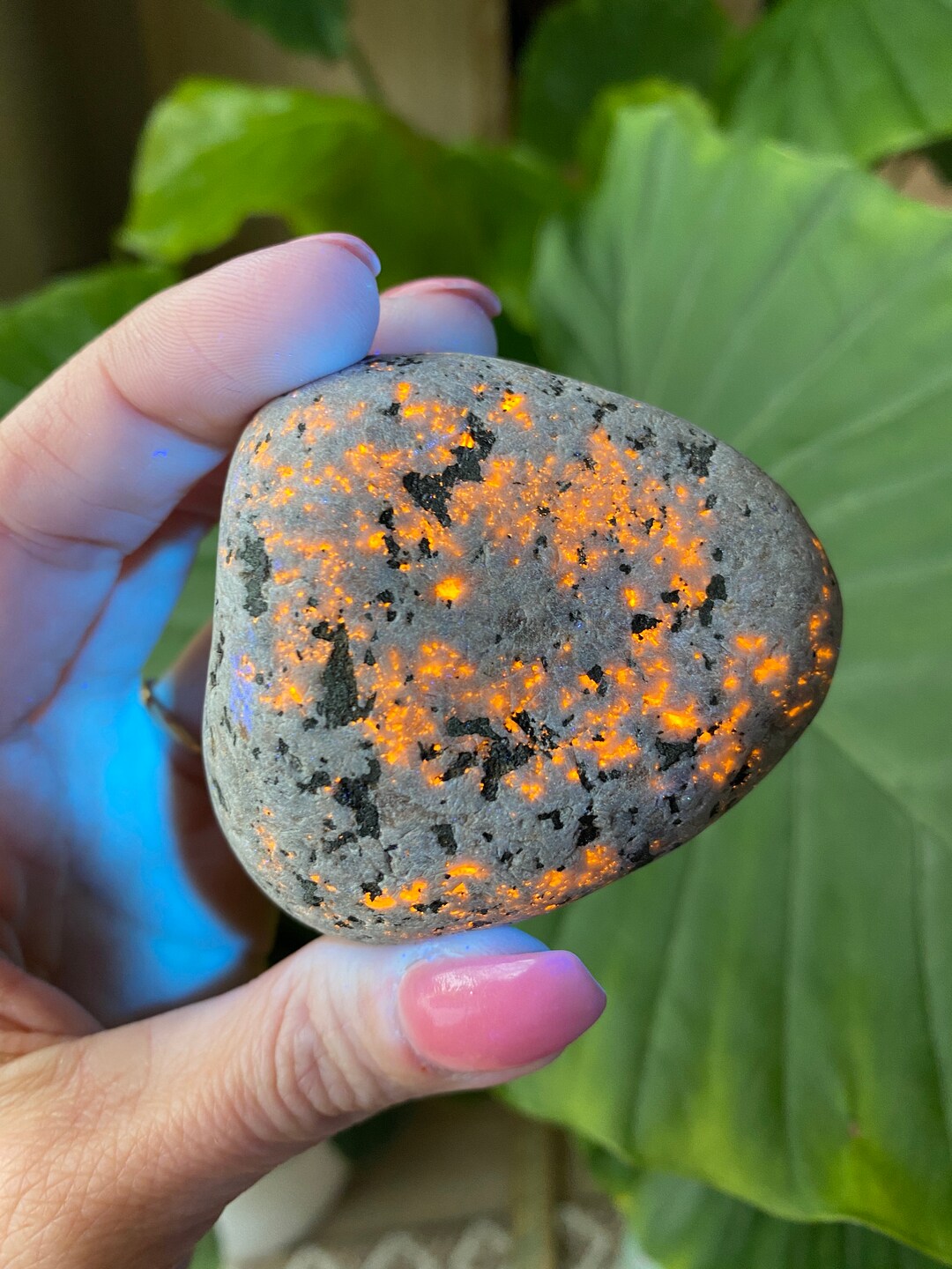 Yooperlite Palm Stone, Emberlite, Glowing Yooperlite Stone, Pocket ...