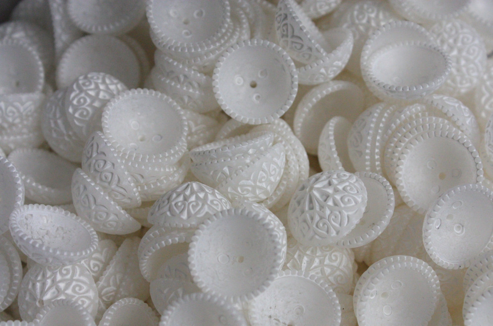 18mm Patterned White Bead Enhancers. Two Tone White Bead Caps ...
