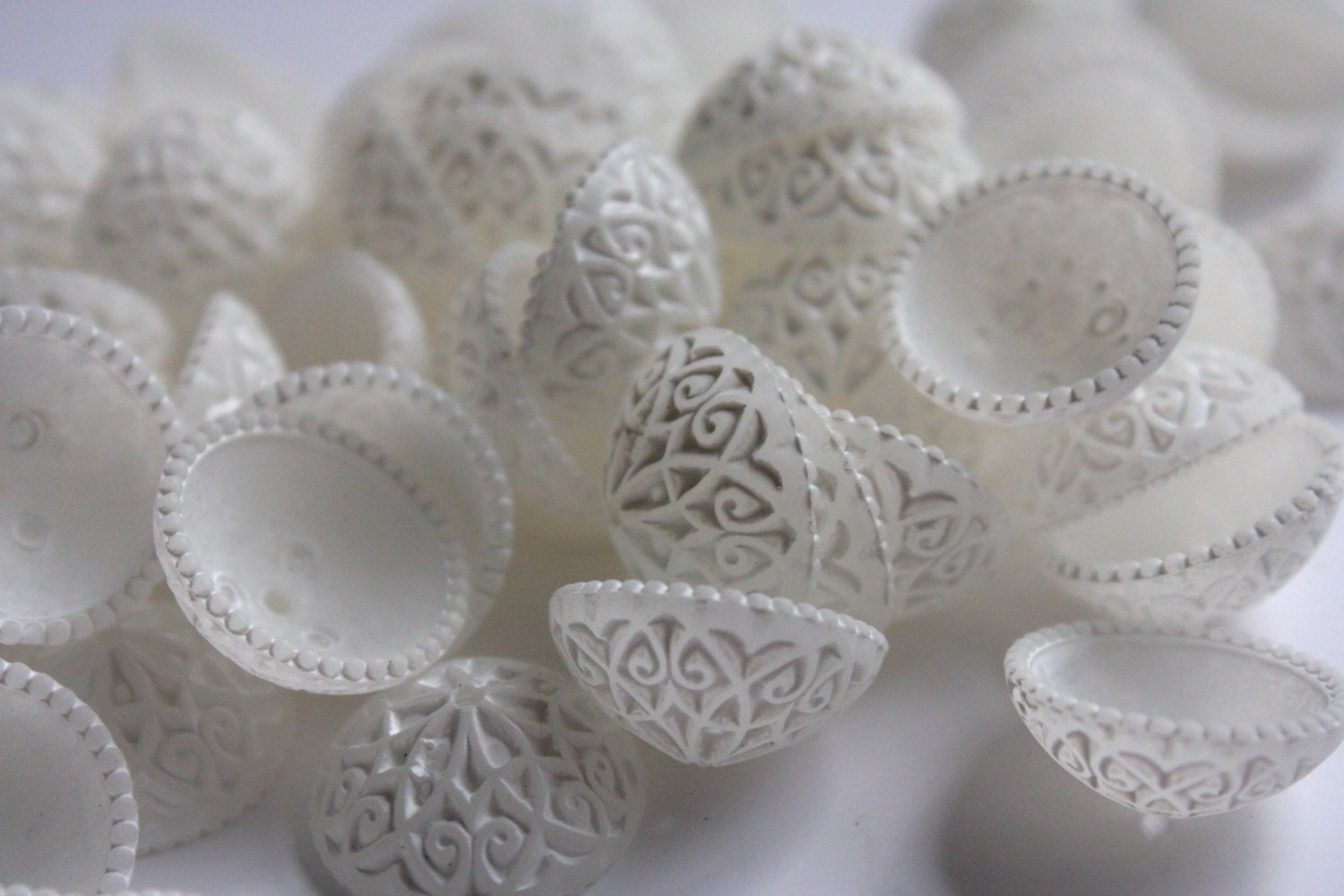 18mm Patterned White Bead Enhancers. Two Tone White Bead Caps ...