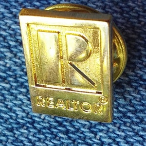 Realtor Pin for Real Estate Agent - Etsy
