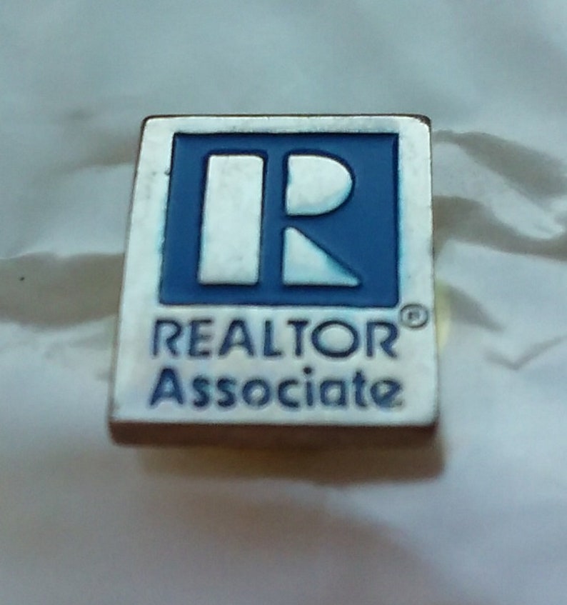 Realtor Pin for Real Estate Agent - Etsy