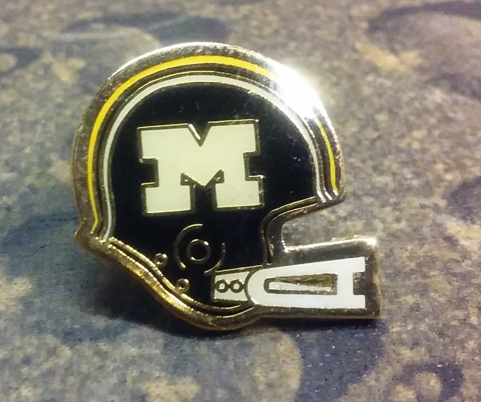 Missouri Football Helmet Enameled Lapel Pin Pre-owned - Etsy