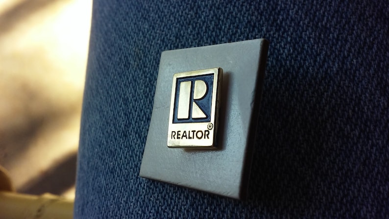 Realtor Pin for Real Estate Agent - Etsy