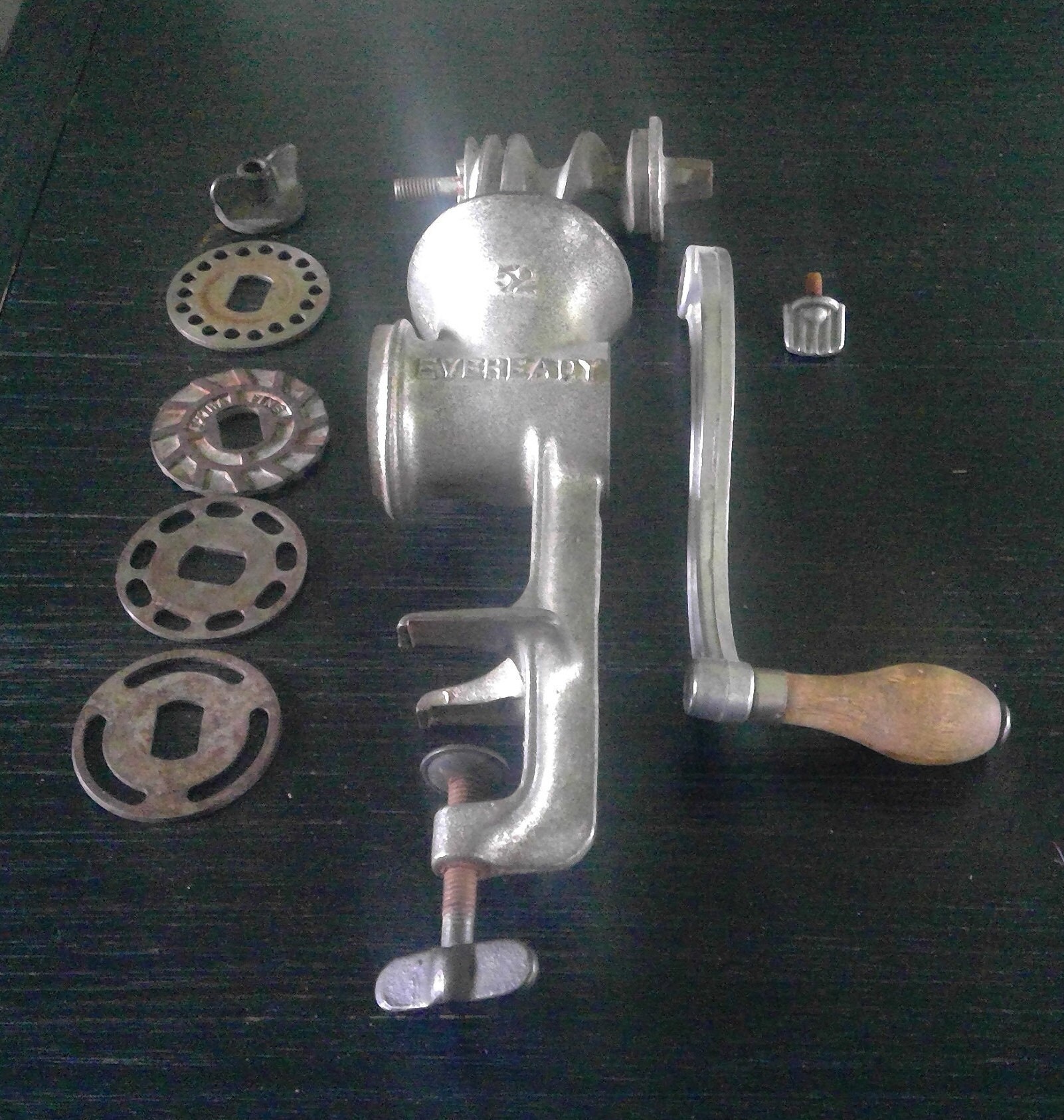 Eveready No. 52 Vintage Food/meat Grinder W/ 4 Blades - Etsy