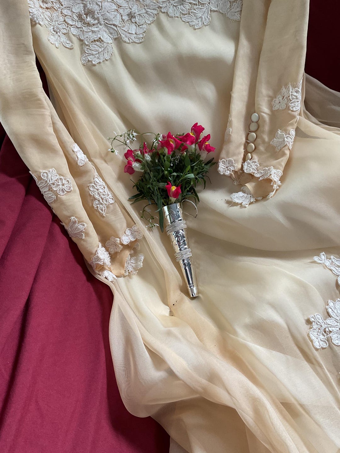 Vintage Look Tussy Mussy Bouquet Holder for Weddings or Special ...