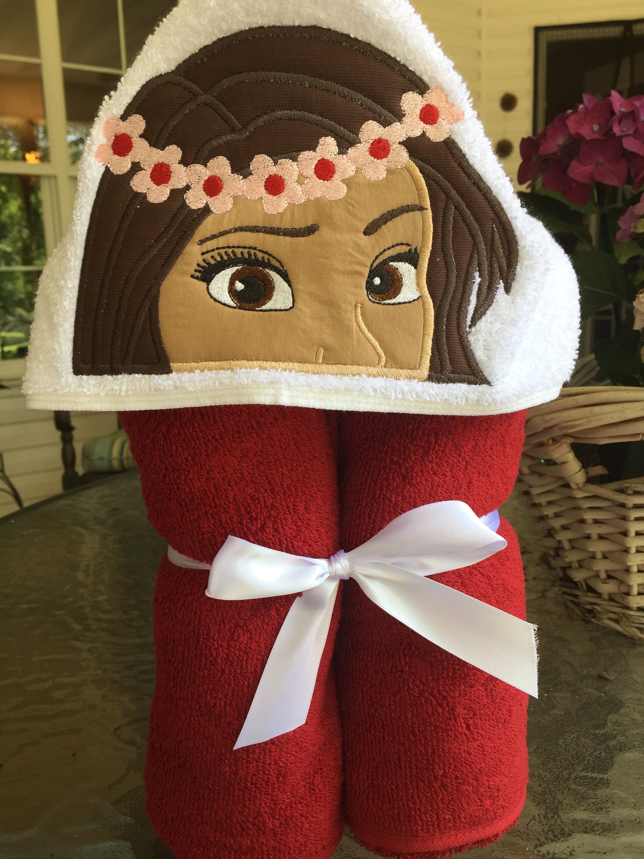 Personalized Embroidered Character Hooded Towel Custom Towel Princess ...
