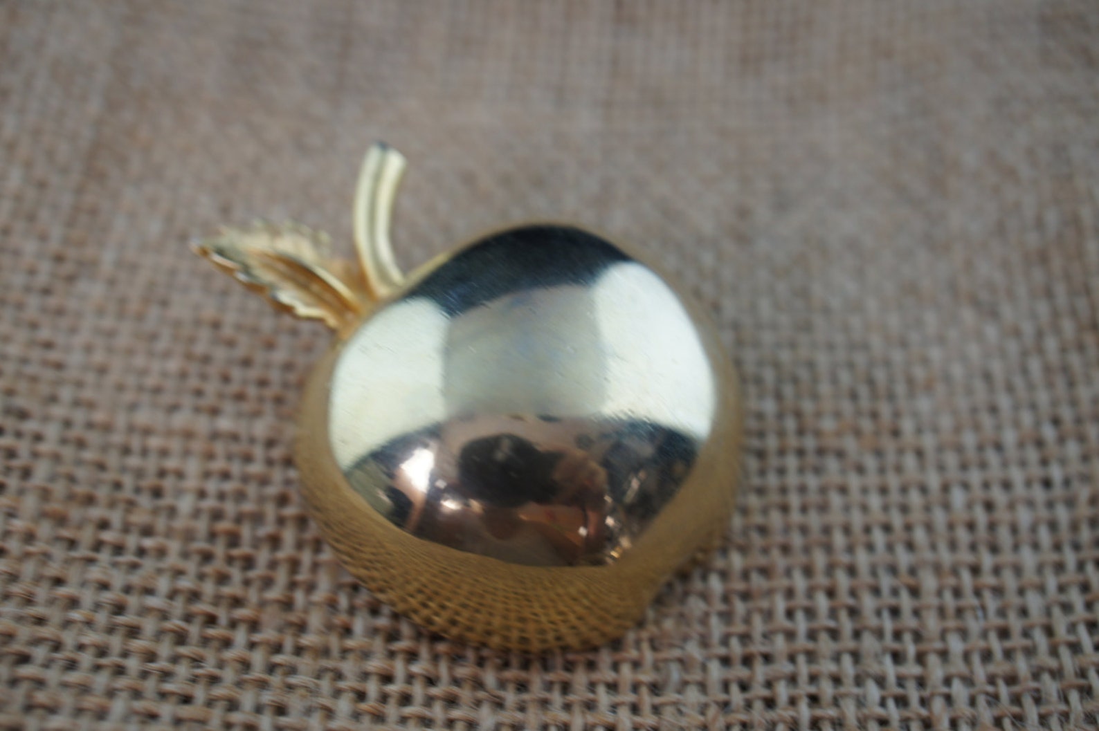 Hollow Apple Half Art Deco Jewelry 3D Apple Gold Tone Fruit - Etsy