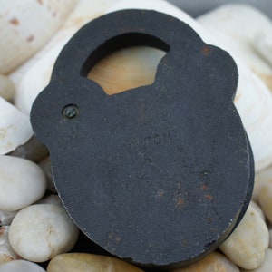 Vintage Wilton Cast Iron Trinket Box Lock Padlock Shape No Key Black ...