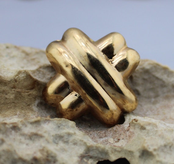 14k Solid Gold Pendant Yellow Ribbed Design Vintage J… - Gem