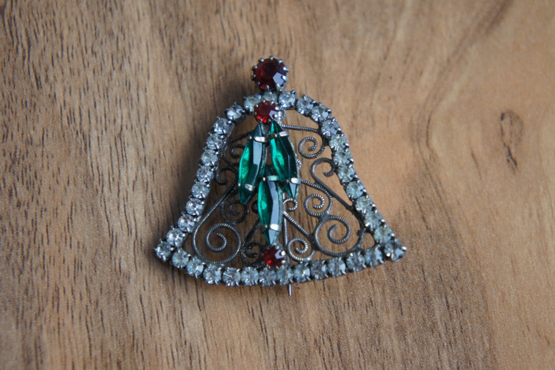 Vintage Cute Christmas Bell Pin High Quality Austrian Crystal ...