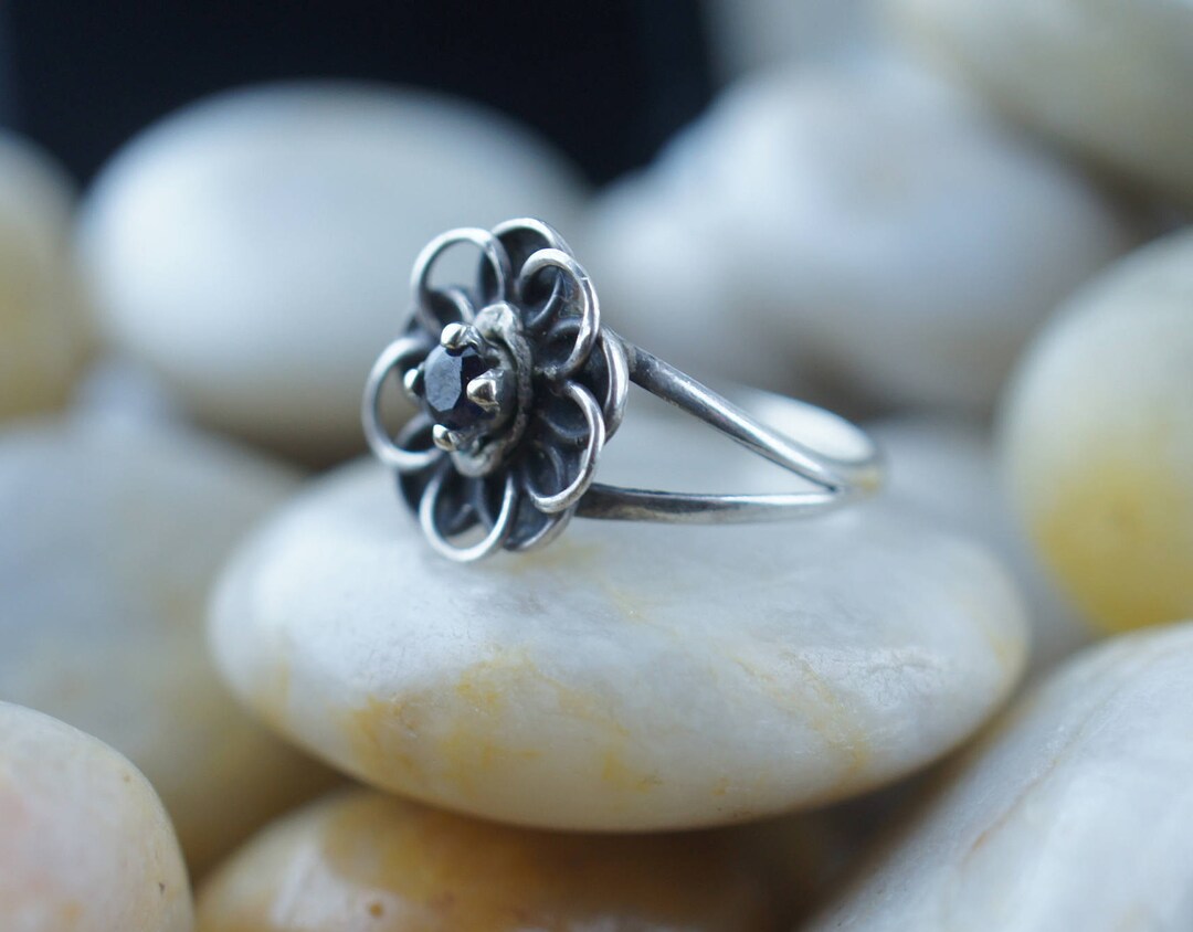 925 STERLING SILVER Ring Size 4 3/4 Purple Cz Carved Filigree Flower ...