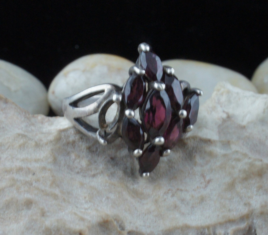 925 STERLING SILVER NV Ring Size 6 Garnet Red Stone Band Art Deco ...
