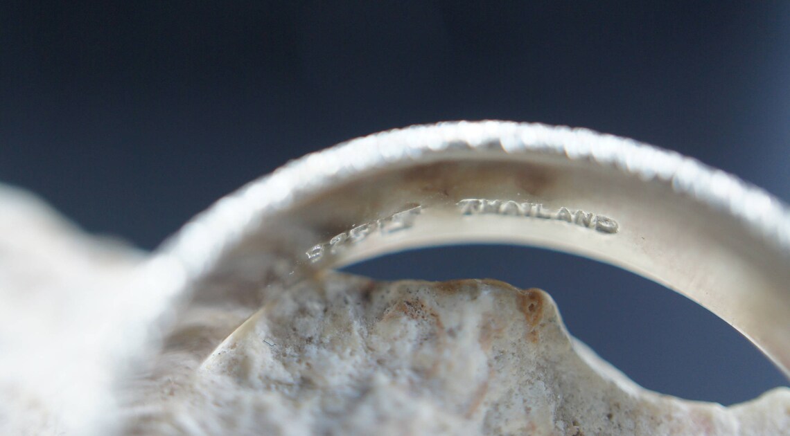 Vintage 925 LT Sterling Silver Ring Size 8 Hammered Design Thailand ...