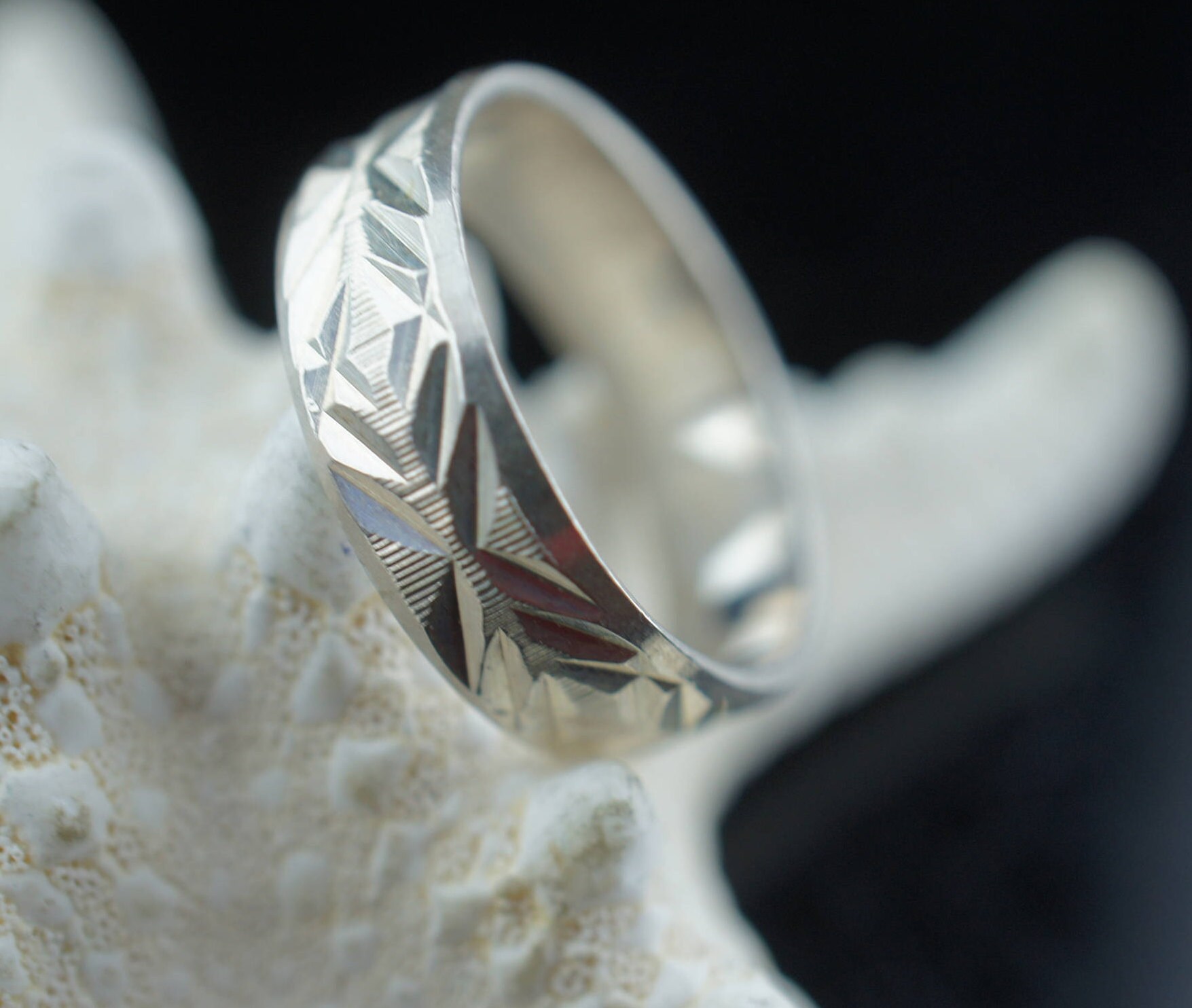 Vintage 925 LT Sterling Silver Ring Size 8 Hammered Design | Etsy