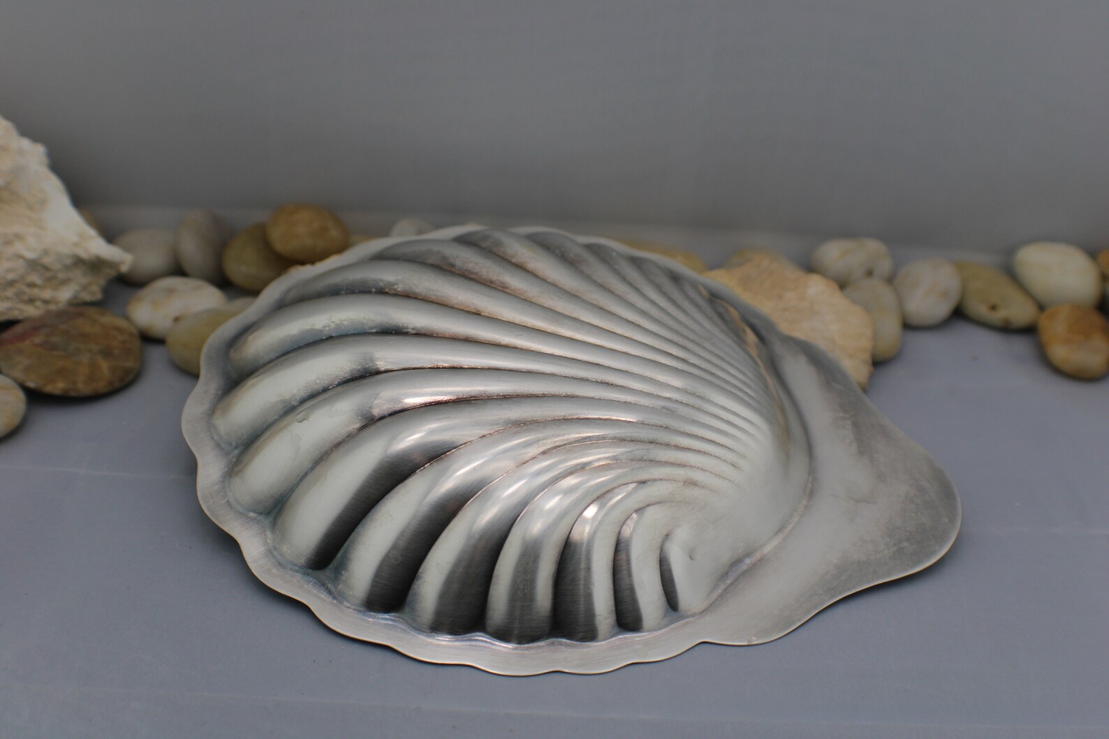 Vintage ONEIDA Silversmiths Shell-shaped Candy/bon Bon Bowl, Set of 2 ...