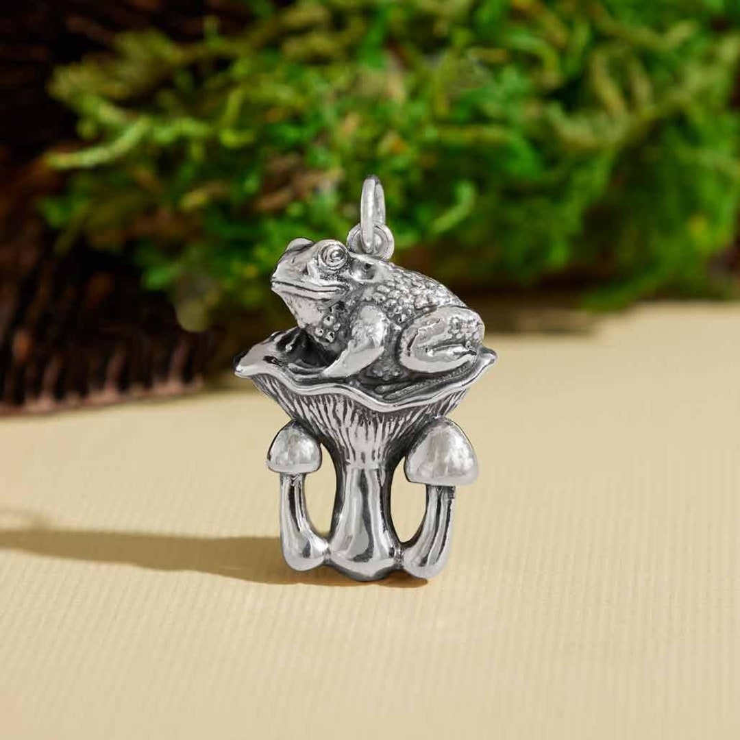 Toad Charm 925 Sterling Silver Toad and Mushroom Toadstool Charm ...