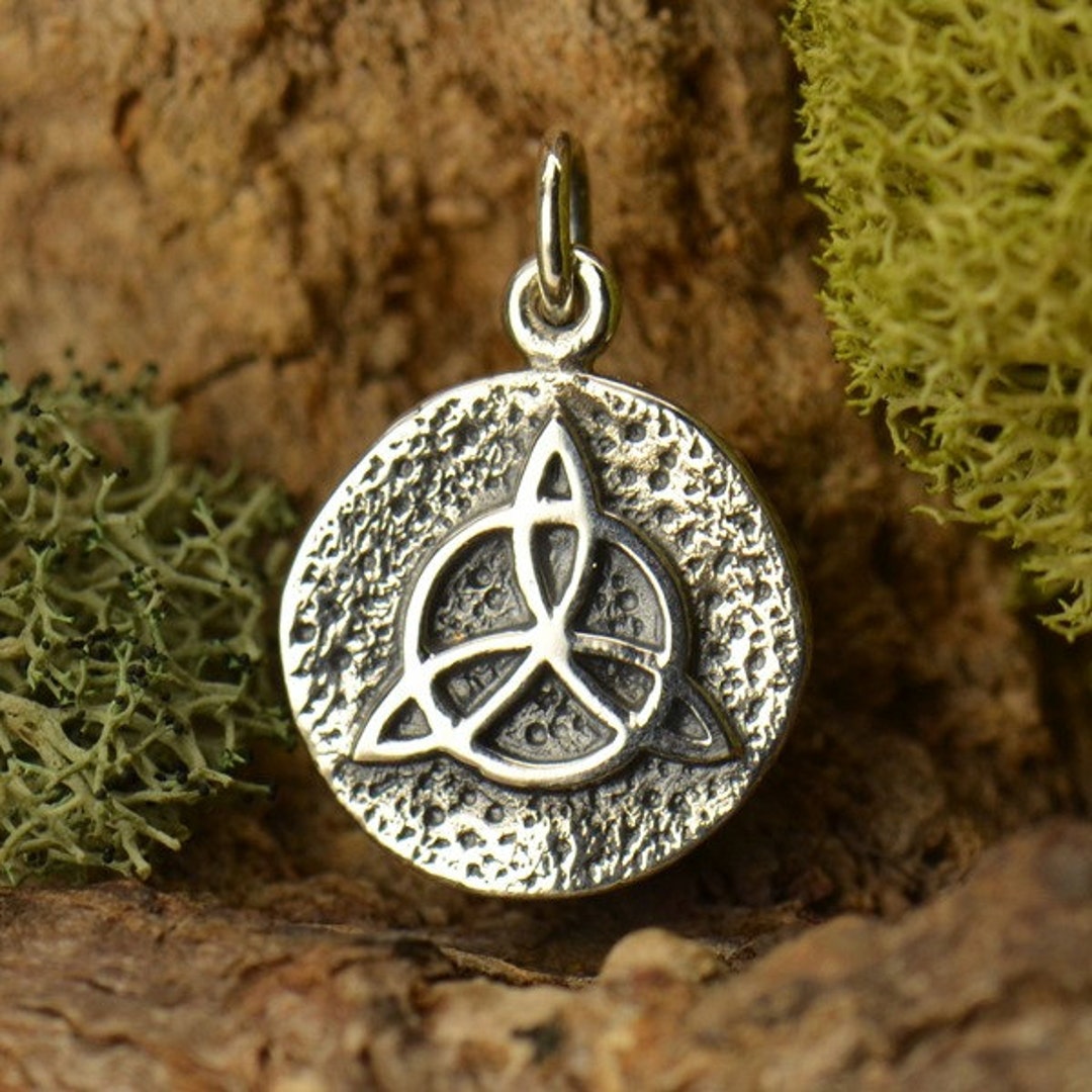 Sterling Silver Trinity Knot Charm. Triquetra Charm. Protection Amulet ...