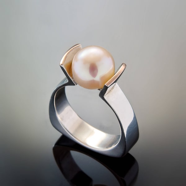 Modern Pearl Ring - Etsy