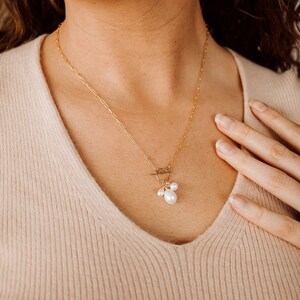 Verona Pearl Necklace Gold or Silver Modern Pearl Jewelry Bridal ...