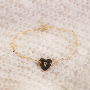 Fiona Heart Bracelet Initial Bracelet Personalized Jewelry Gift for Her Sisters Bracelet Best ...