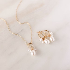 Verona Pearl Necklace Gold or Silver Modern Pearl Jewelry Bridal ...