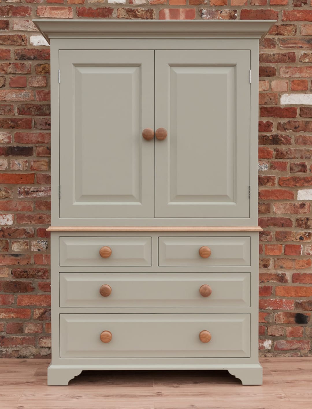 Linen press store