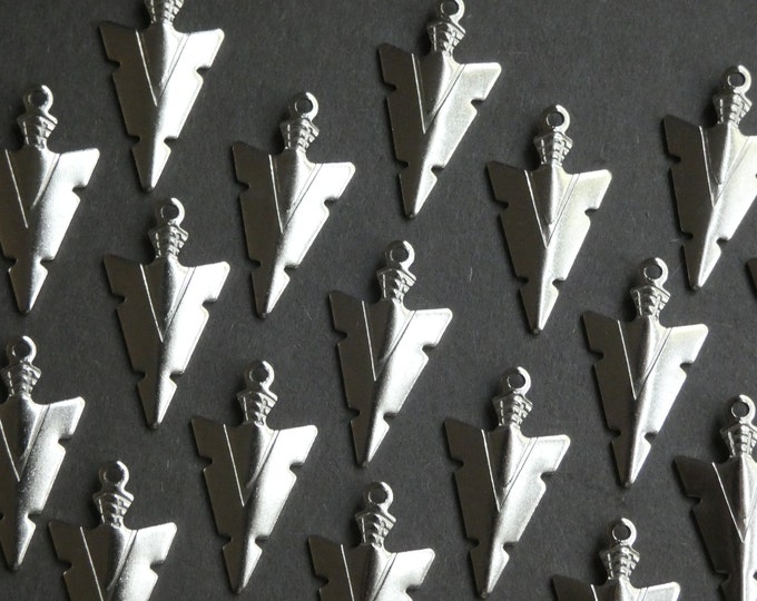 10 PACK of 28.5mm Stainless Steel Arrowhead Pendant, Silver Color ...