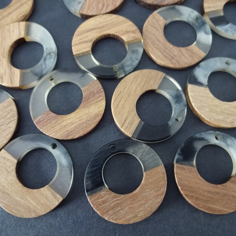 Round Wood Pendant - Etsy