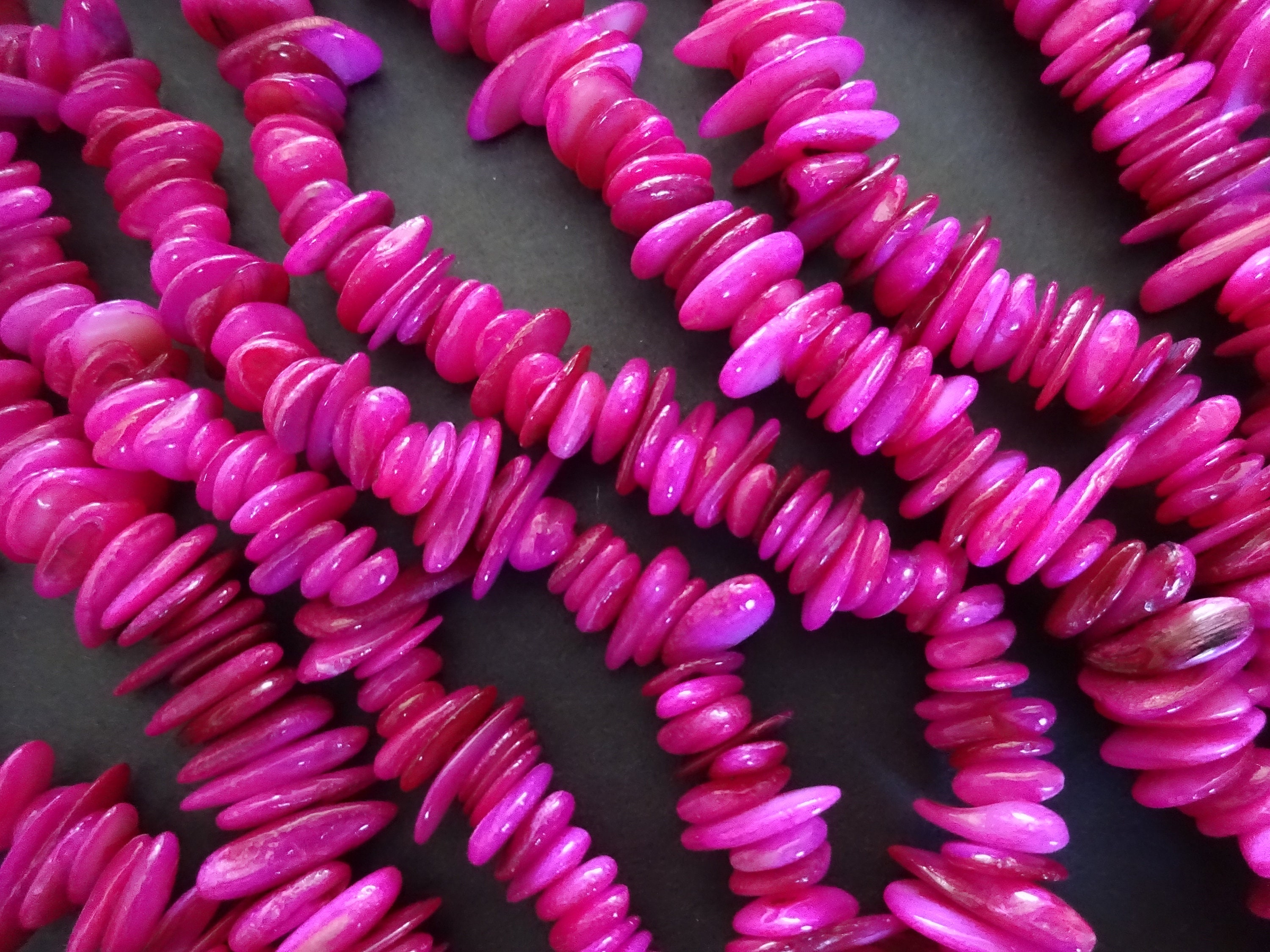 30 Inch 8-28mm Natural Freshwater Shell Bead Strand, Dyed, About 340 ...