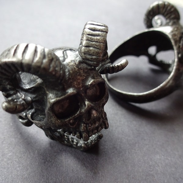 Demon Ring - Etsy