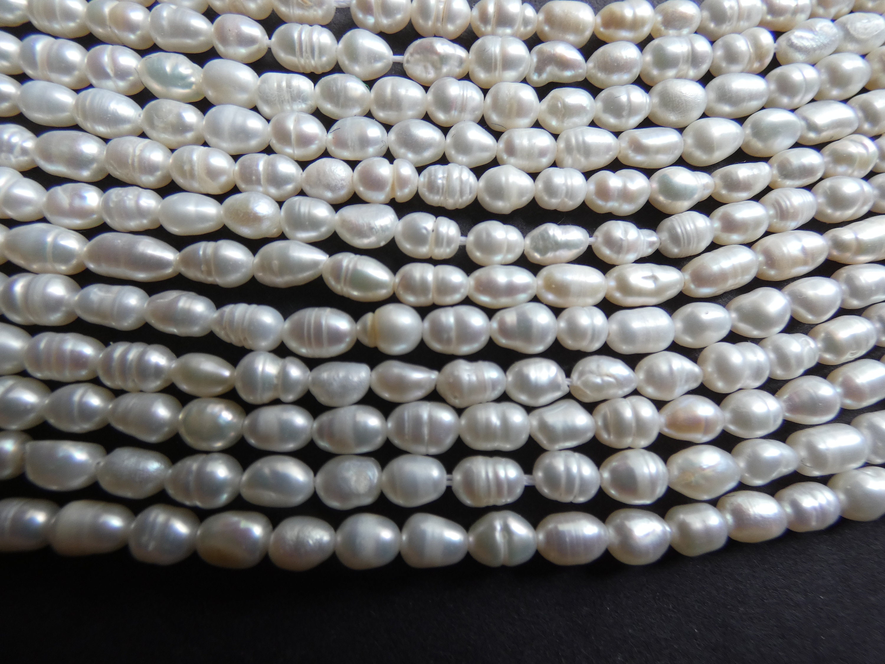 7 Inch 4-5mm Natural Freshwater Pearl Bead Strand, About 27 Beads ...