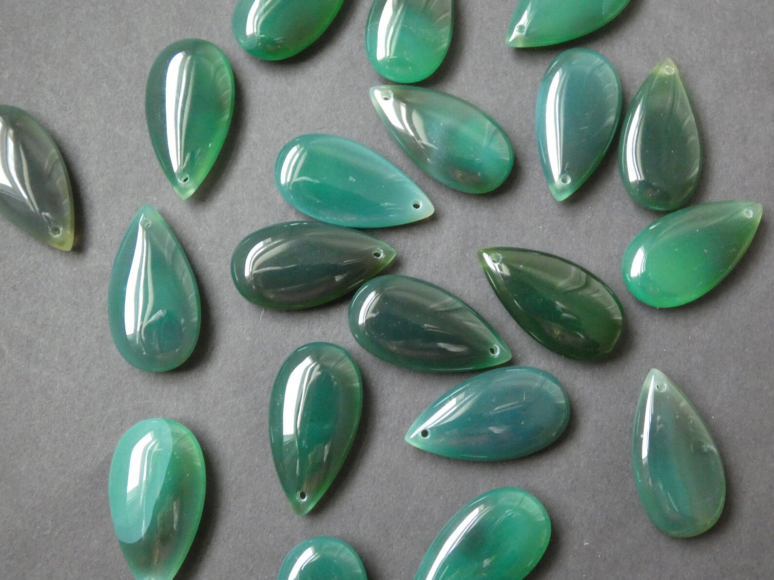 33.5x18mm Natural Dark Green Agate Pendant Drilled Agate - Etsy