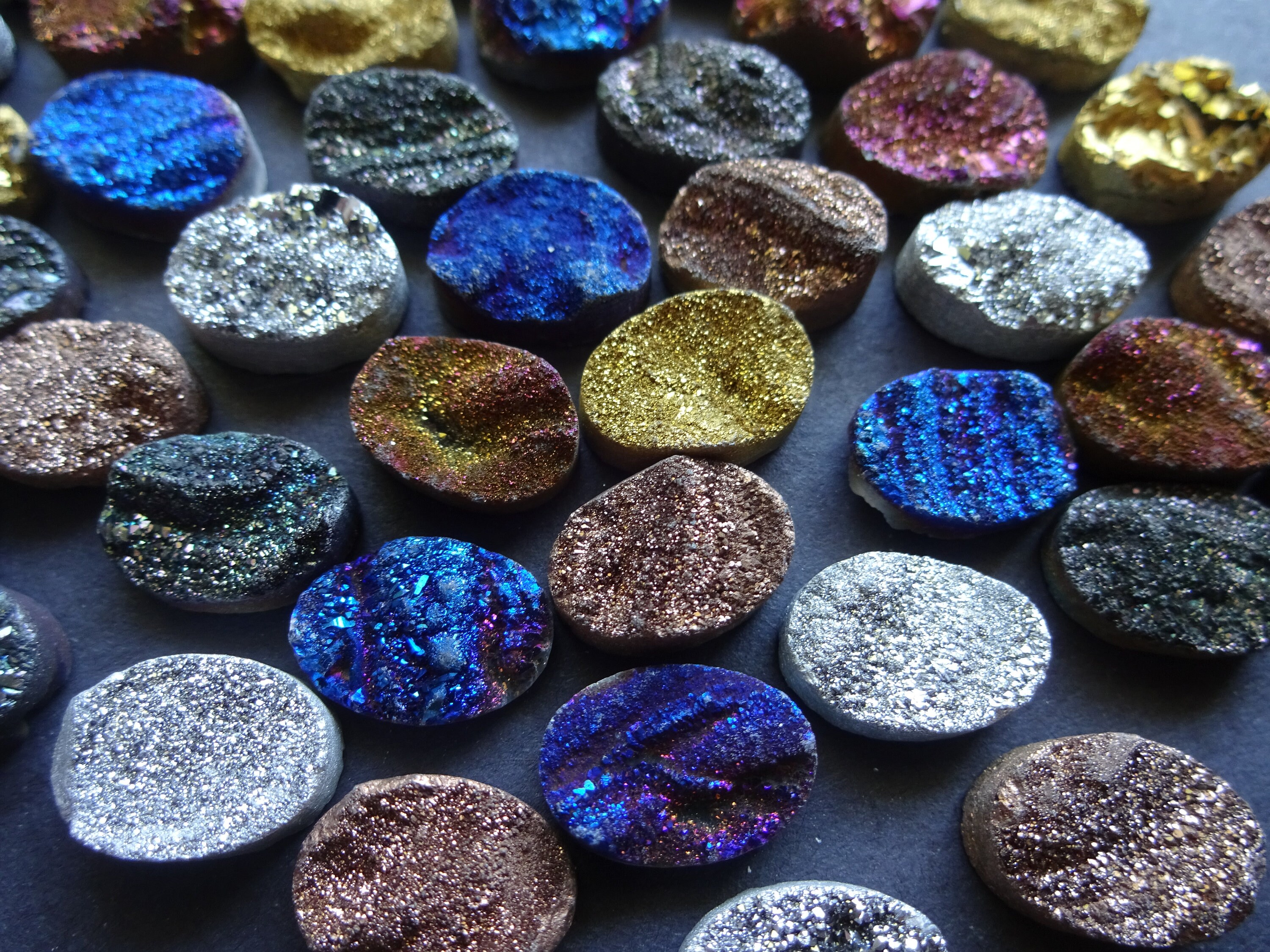 3 Pack 14x10mm Electroplated Druzy Agate Cabochon Oval Cabochon Mixed 3 Pack 14x10mm Electroplated Druzy Agate Cabochon Oval Cabochon Mixed