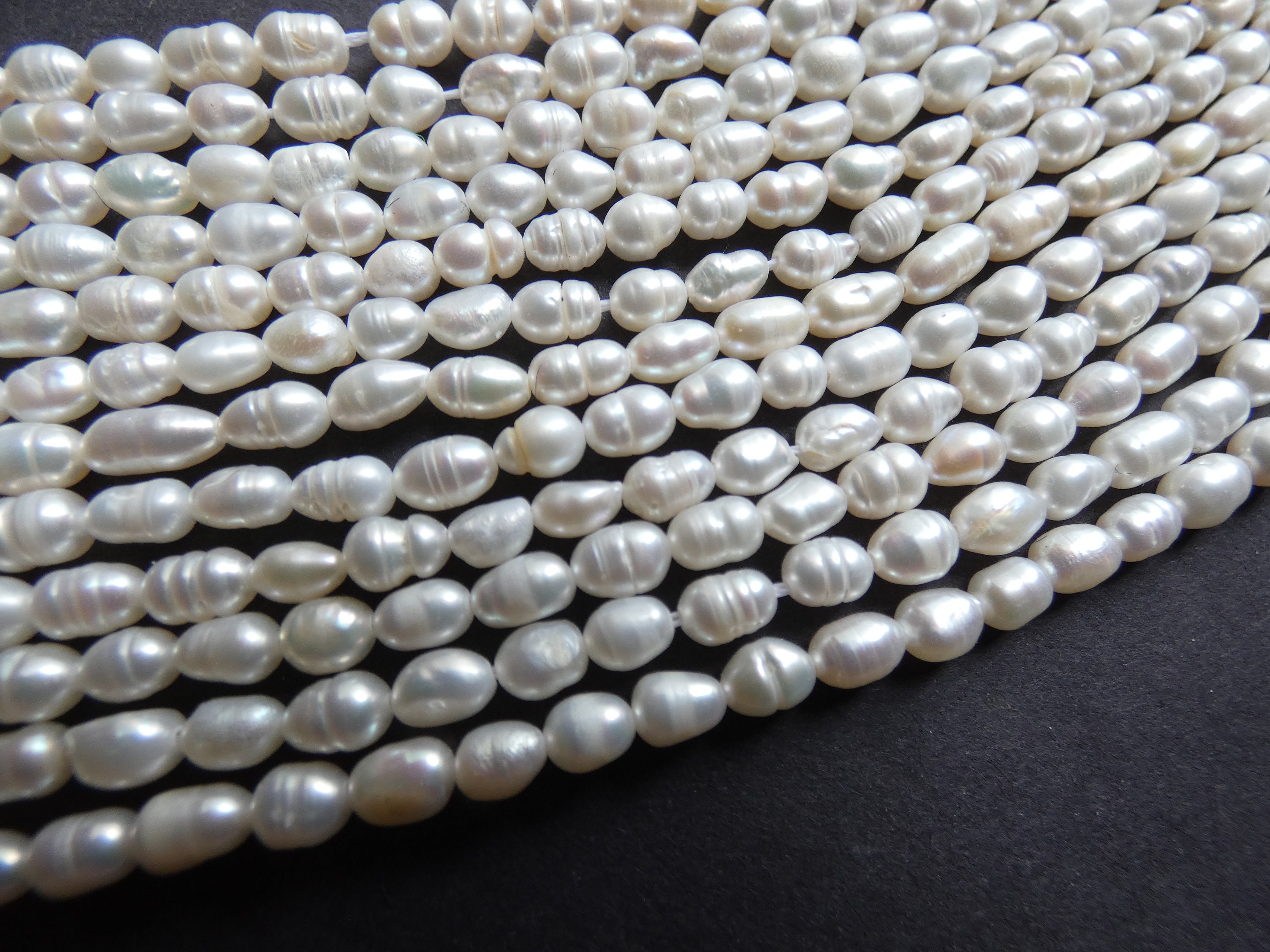 7 Inch 4-5mm Natural Freshwater Pearl Bead Strand, About 27 Beads ...