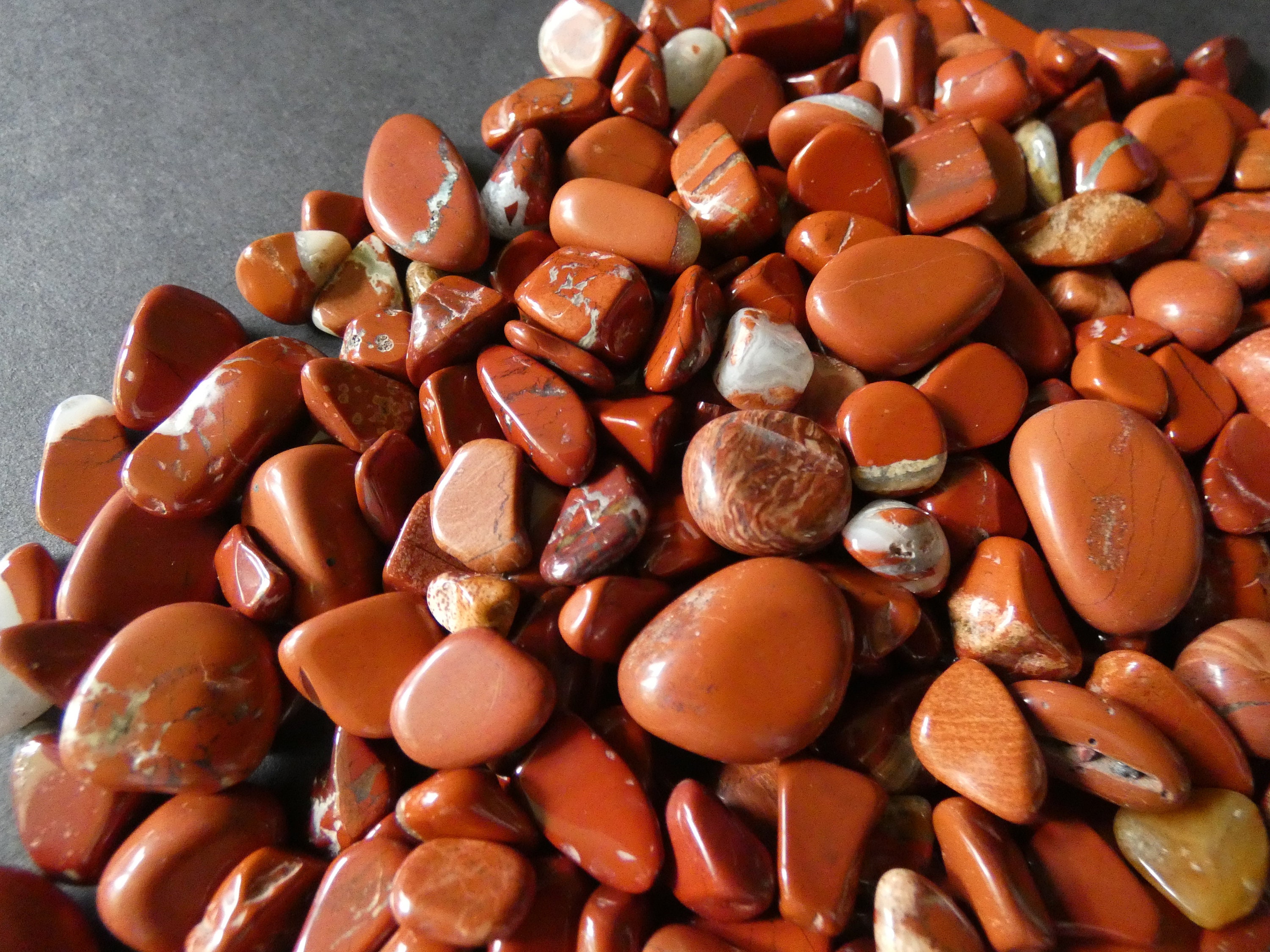 1/2 Pound Natural Red Jasper Chips, Undrilled, 8-20x5-10mm Size, 250 ...