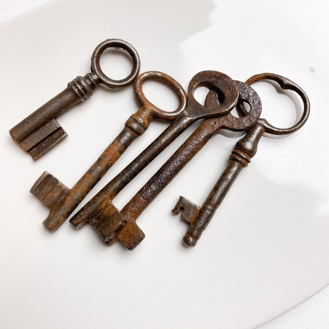 Set of 5 Antique, Vintage, Old Iron Skeleton Keys, Old Rustic Patina ...