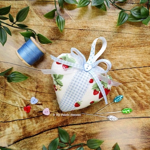 Valentine Love Heart Sewing Pattern, 2 Sizes, Stuffed Fabric Ornament ...