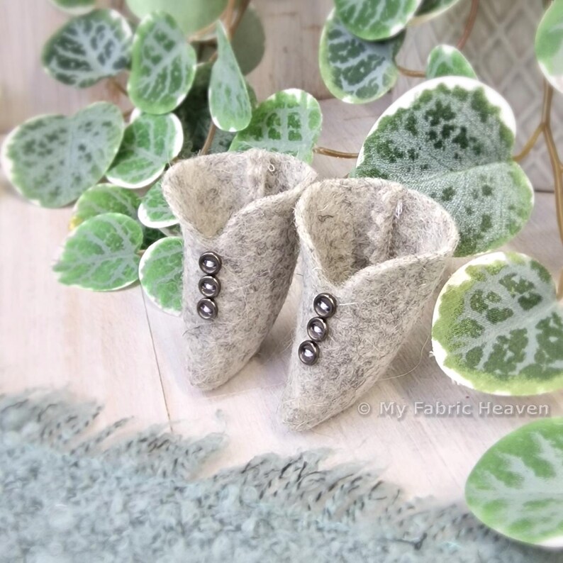 Doll Boots PDF Sewing Pattern: Pointed-toe Felt Shoes for 16" Stuffed ...