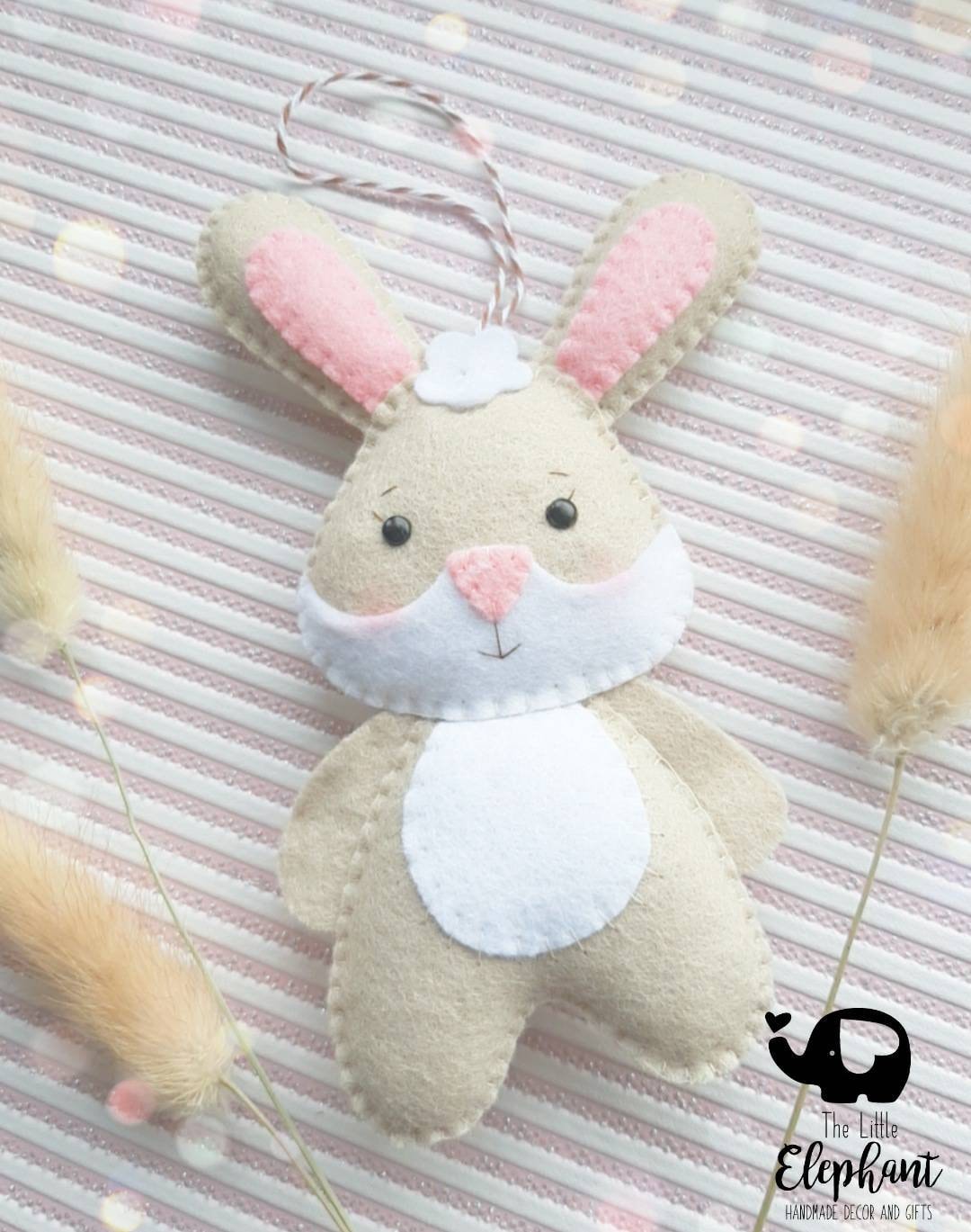Felt Bunny Rabbit With Fluffy White Tail Woodland Creatures - Etsy UK