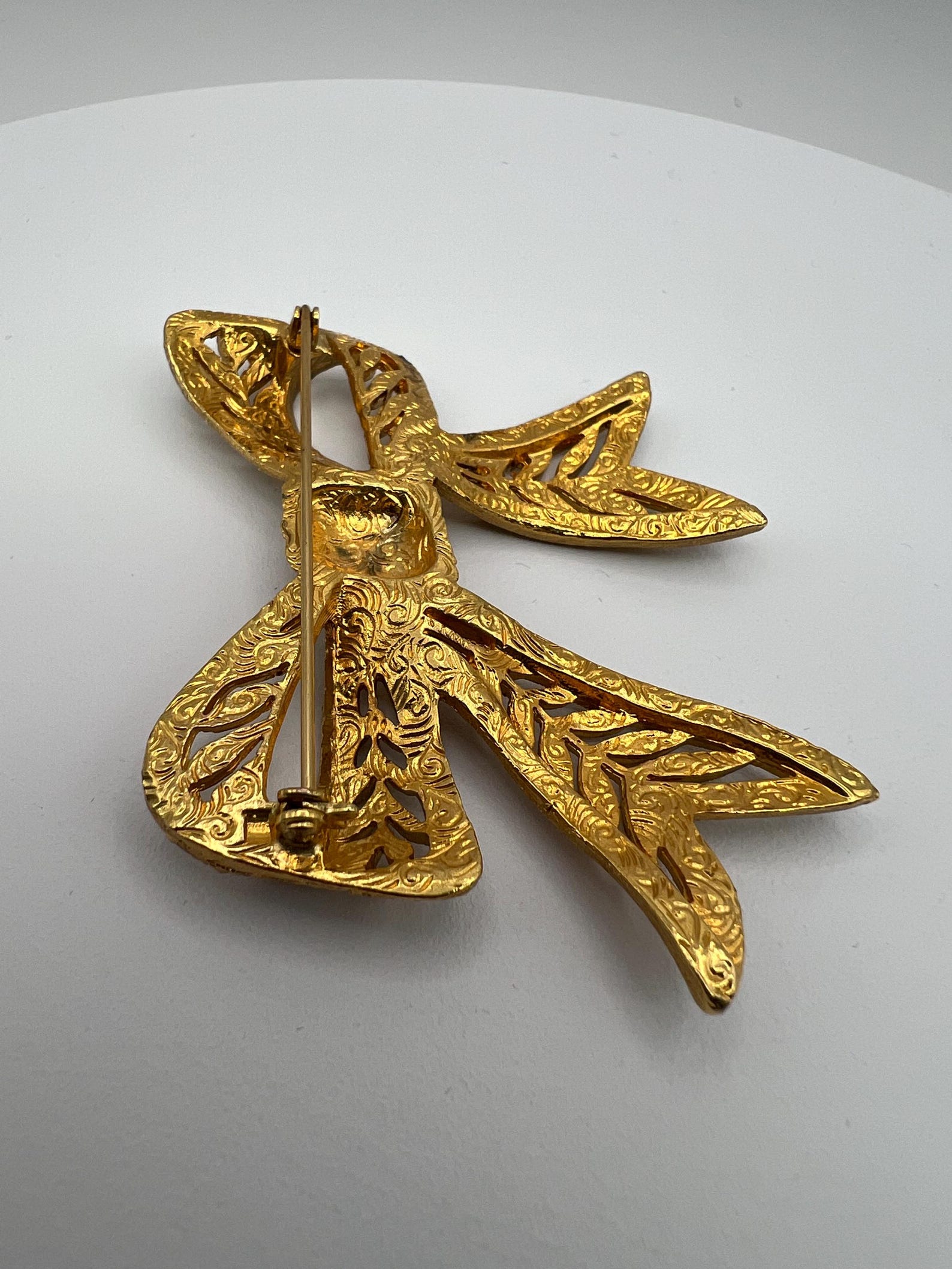 OPENWORK BOW PIN 14K Gold Dipped Open Cut Filagree 1928 Brand Art Deco ...