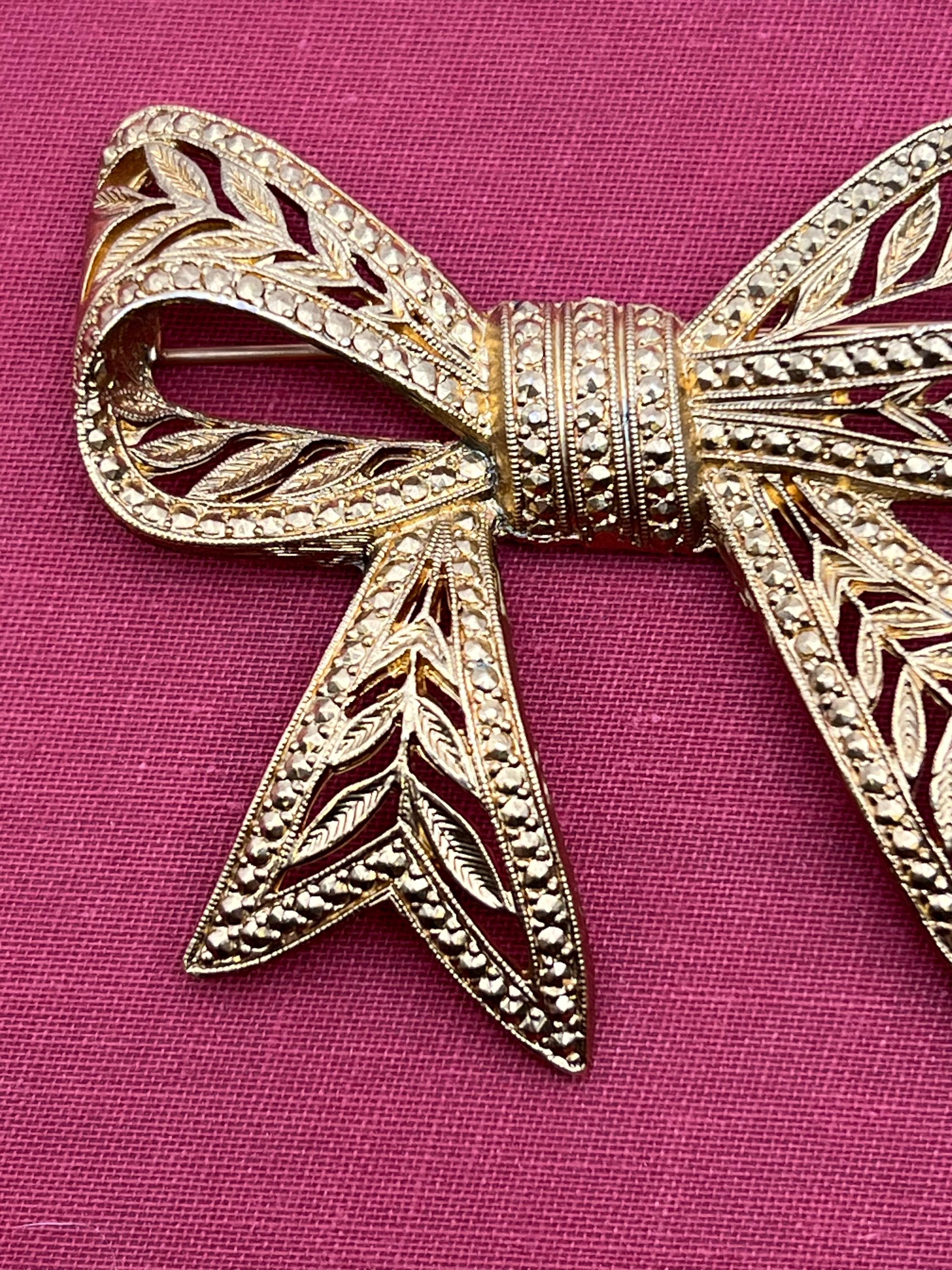 OPENWORK BOW PIN 14K Gold Dipped Open Cut Filagree 1928 Brand Art Deco ...