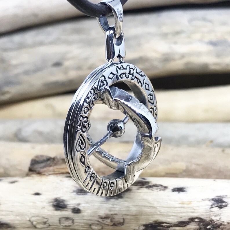 Tempus Fugit Compass Rose Kinetic Jewelry Pendant Necklace - Etsy