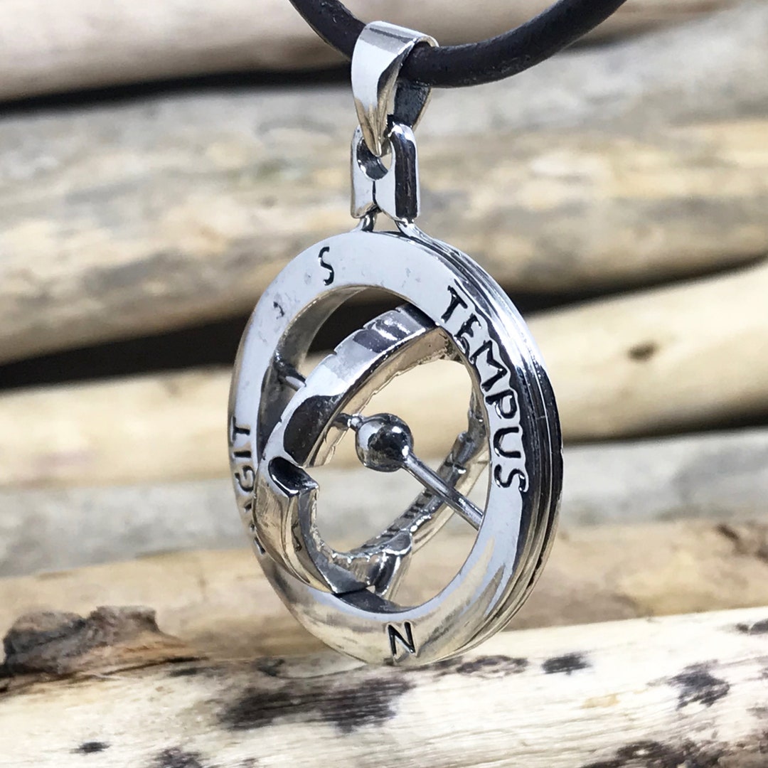 Tempus Fugit Compass Rose Kinetic Jewelry Pendant Necklace M/VTS133 - Etsy