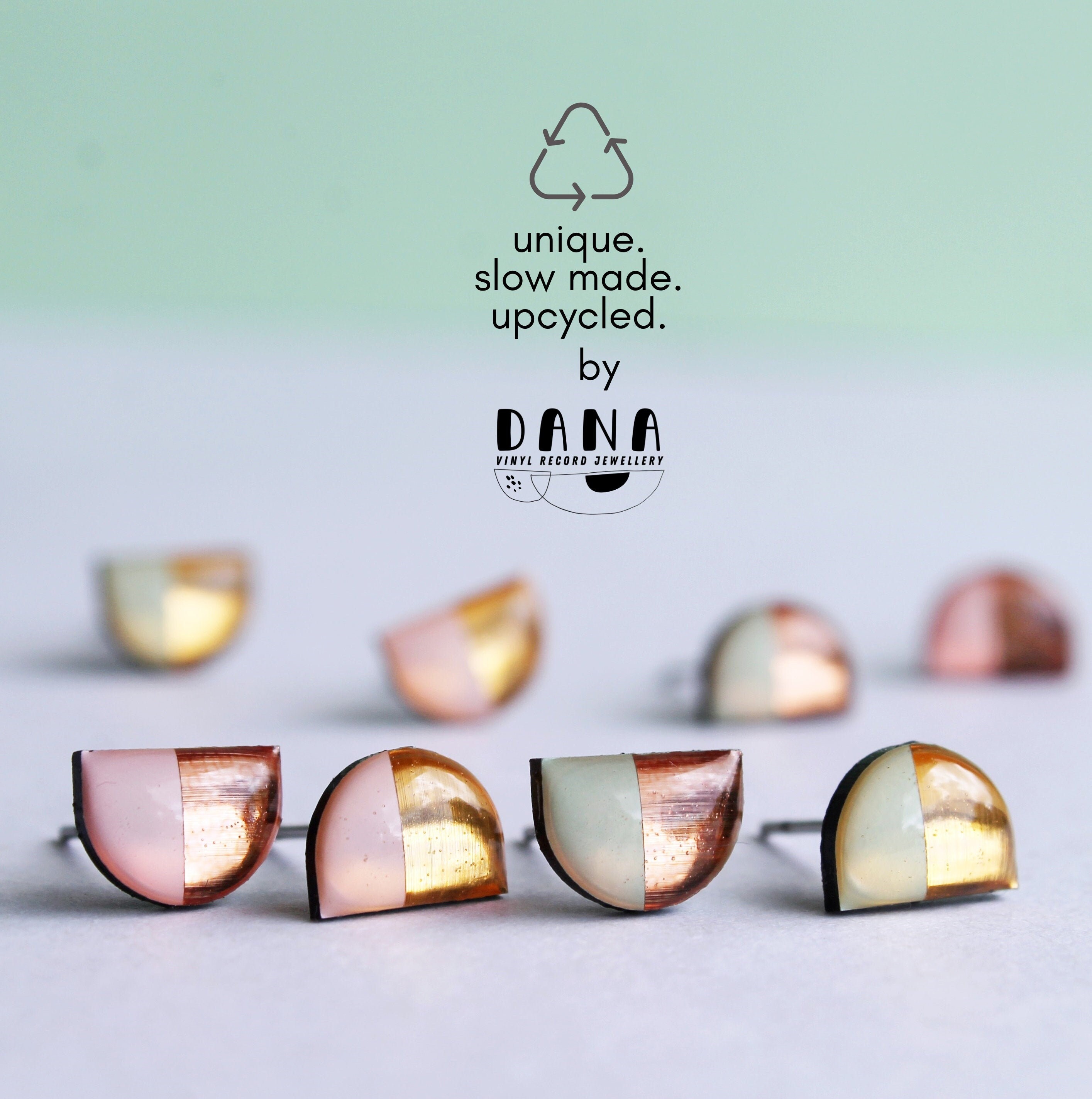Halbscheibe recycelte Vinyl Ohrstecker Rosegold Ohrstecker | Etsy