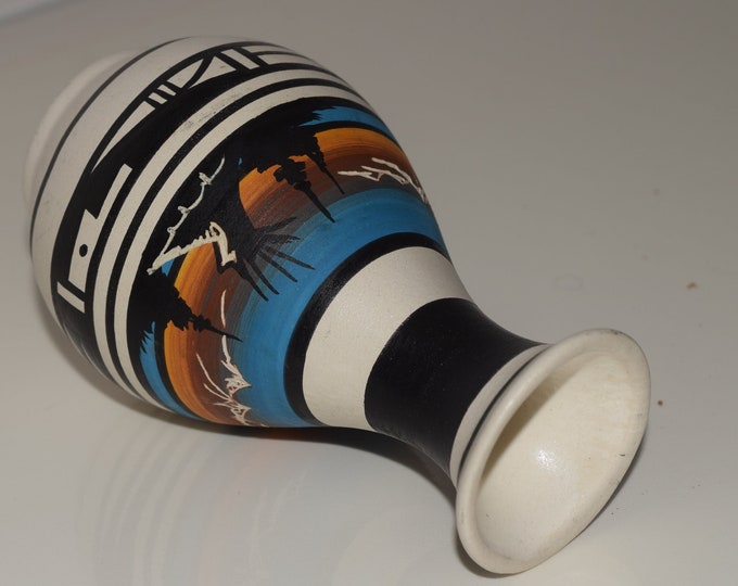 Teepee Southwest Vase Pottery Artisan Signed MY Ute Mountain Tribe ...