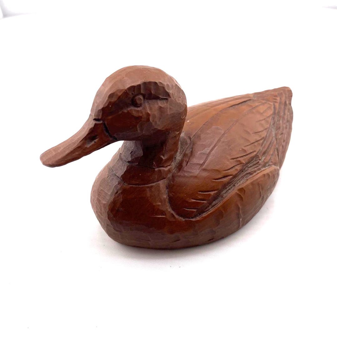 Duck Statue Composite Made-to-look-carved Figurine Vintage Red Mill Mfg ...