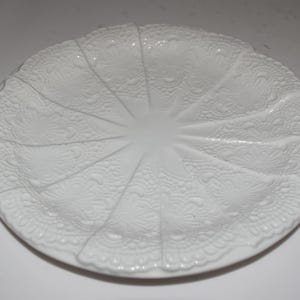 Embossed Italian Pleated Lace Overlay Ceramic Plate Embossed White ...